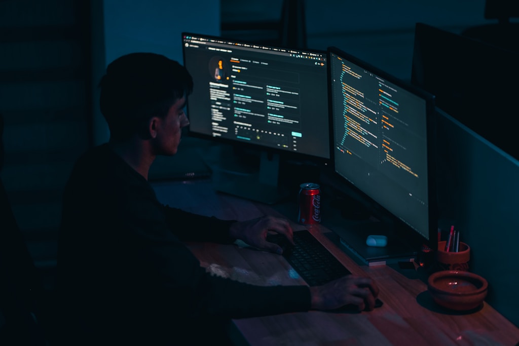 Top Strategies To Successfully Outsource Software Development: Expert ...